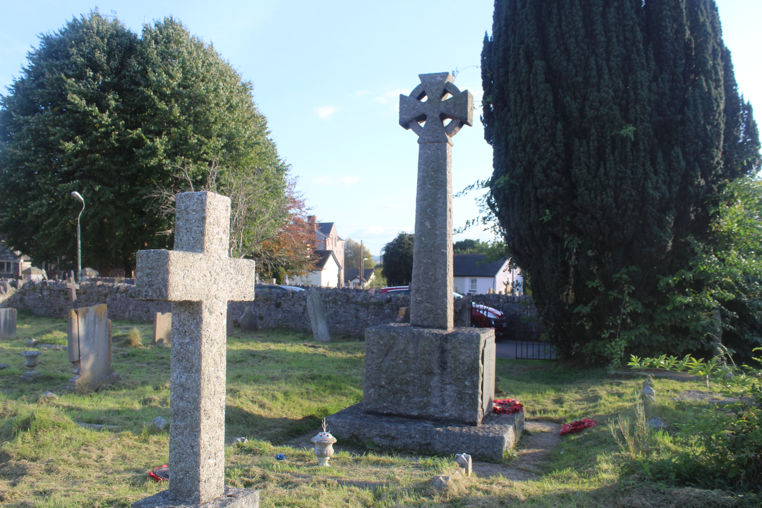 Kingsteignton - War Memorials Online